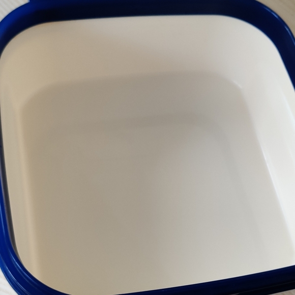 Tupperware | Kitchen | Tupperware Modular Mates Square With Signature ...